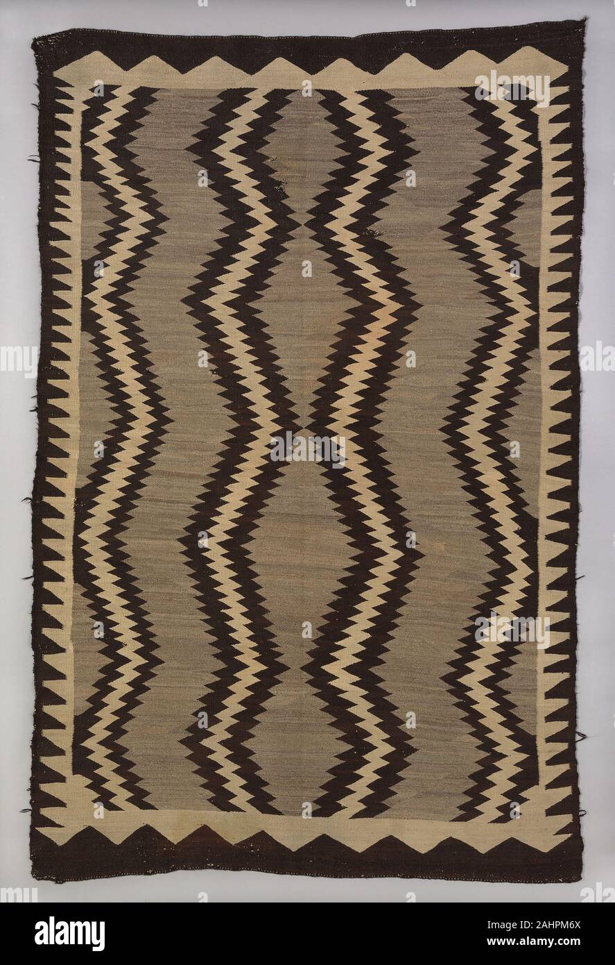 Dine navajo hi-res stock photography and images - Alamy