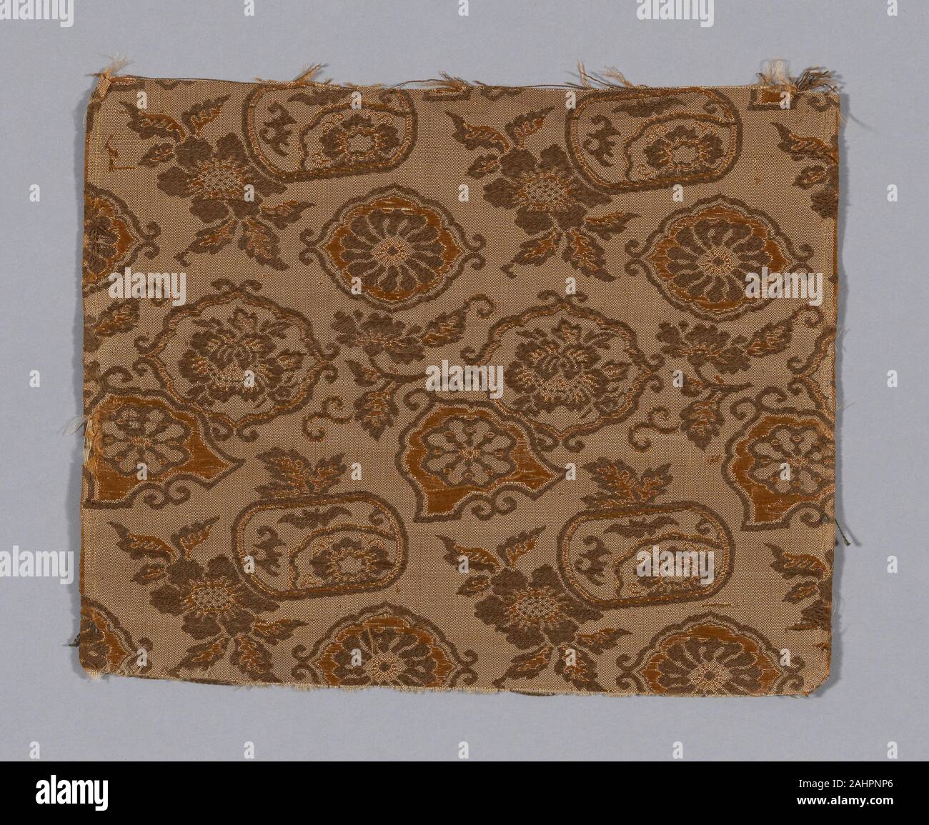 Single plain compound cloth silk hi-res stock photography and images ...