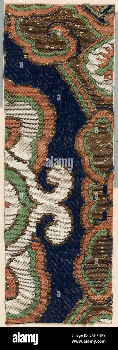 Plain compound satin silk gilt paper hi-res stock photography and ...