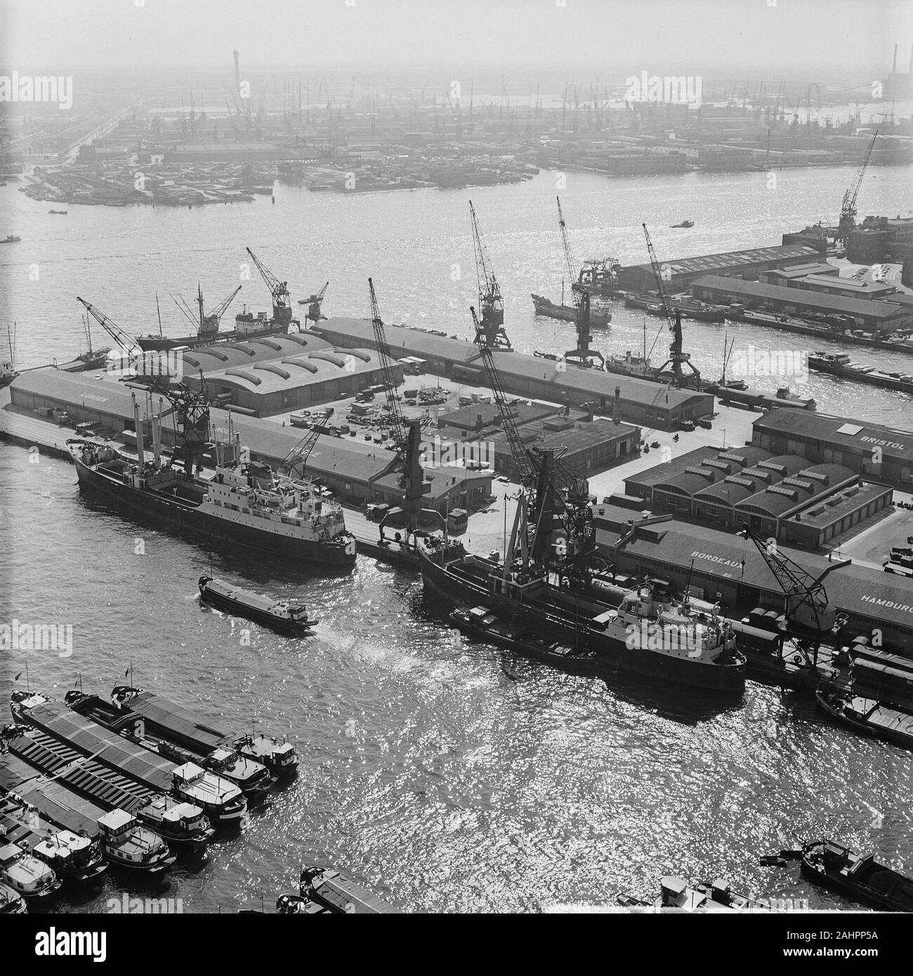 Rotterdam port historical Black and White Stock Photos & Images - Alamy