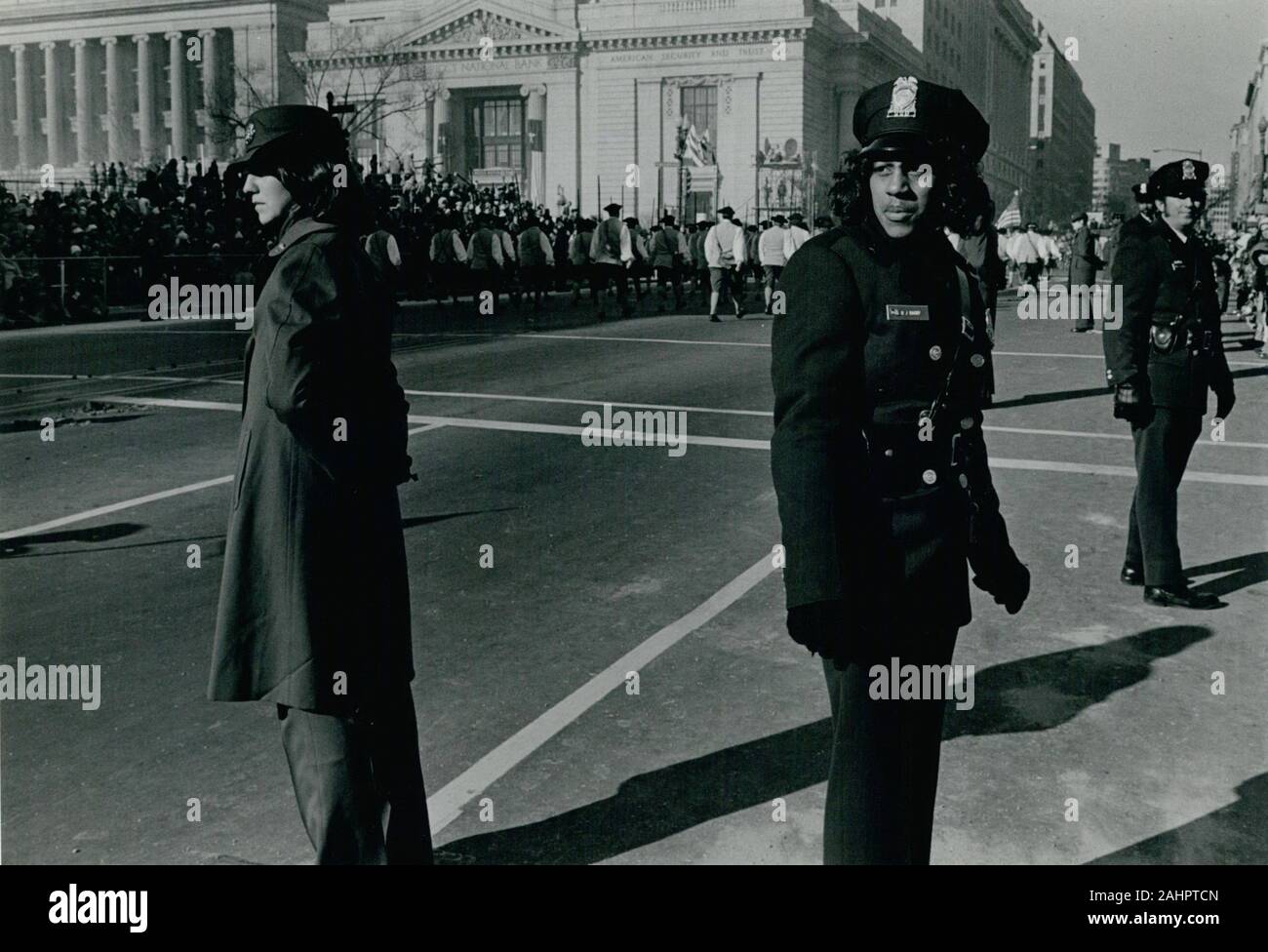 1977 carter inauguration police women hi-res stock photography and ...
