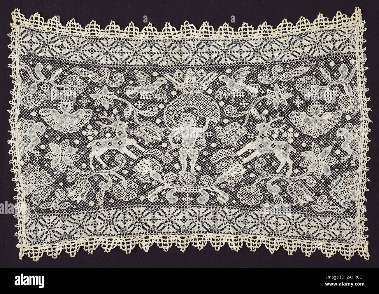 Linen knotted netting hi-res stock photography and images - Alamy