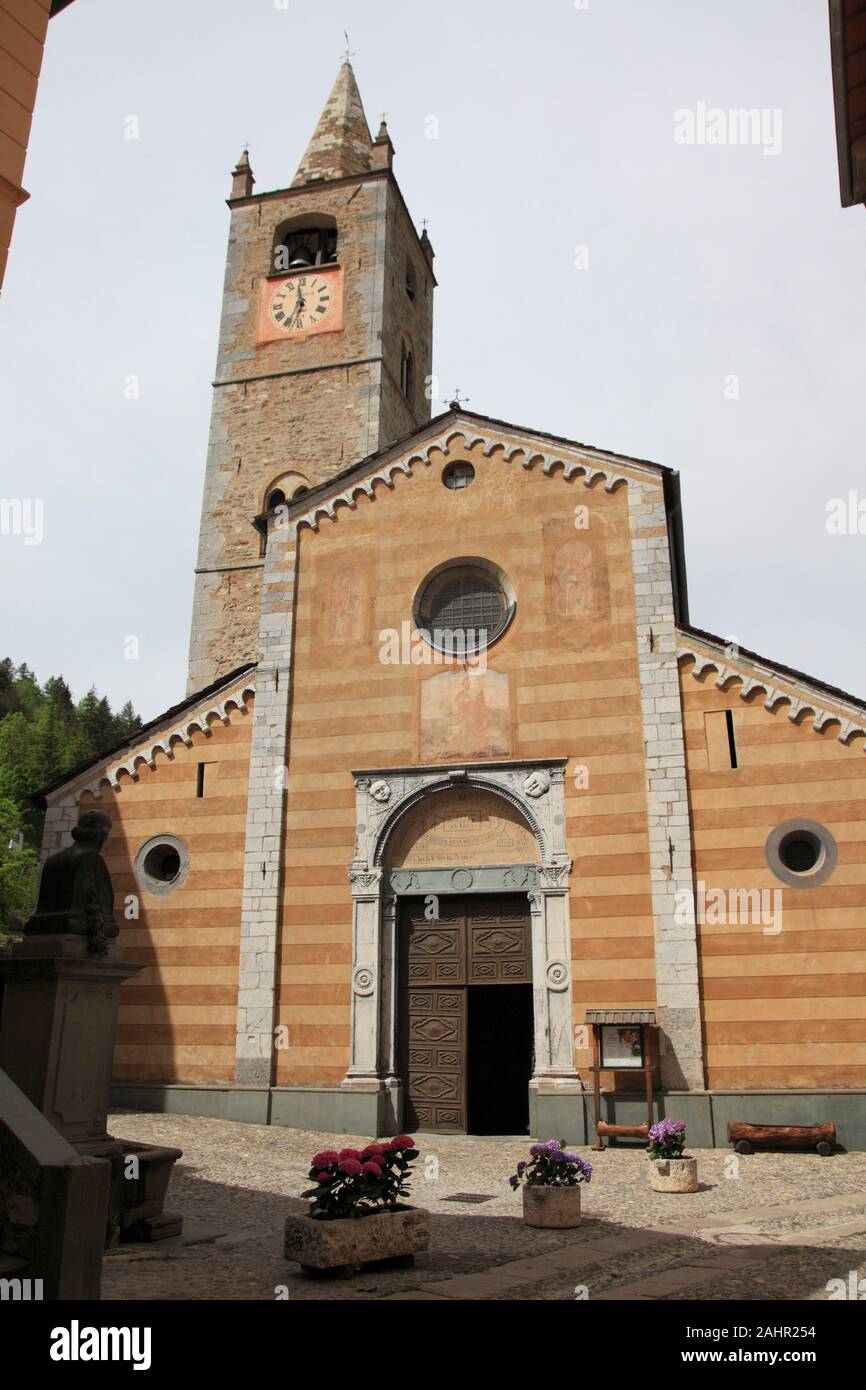 Saint martin collegial church hi-res stock photography and images - Alamy