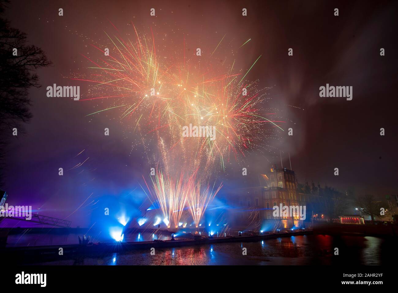 The netherlands netherlands fireworks on the hofvijver new ye hi-res ...