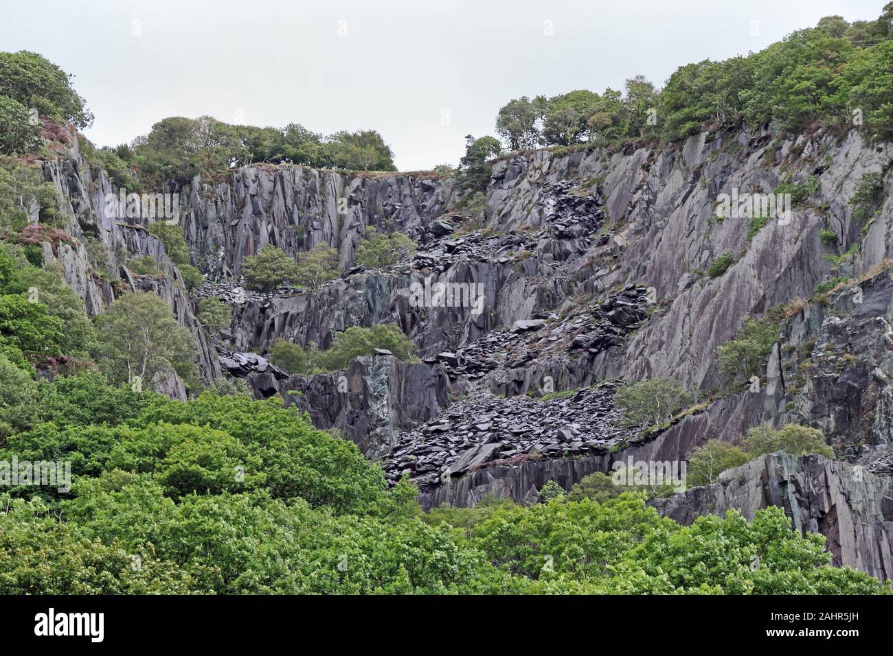 Dinorwic slate quarry hi-res stock photography and images - Alamy