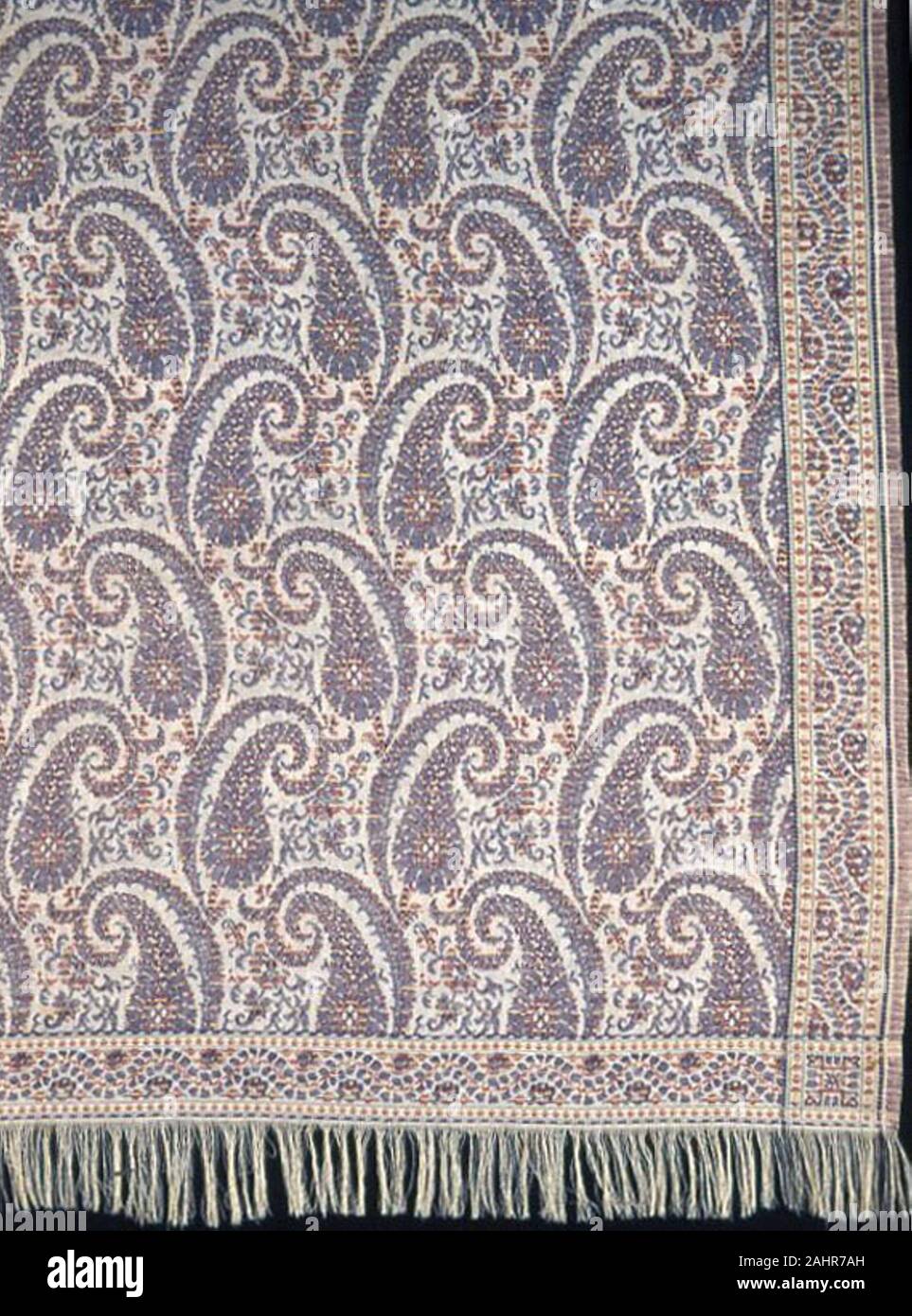 Twill weave of complementary wefts hi-res stock photography and images ...