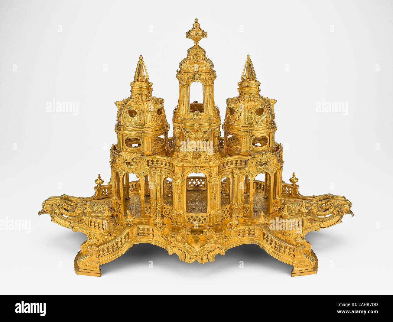 D.R. Gastecloux. Table Centerpiece. 1768. London. Gilt bronze Stock ...