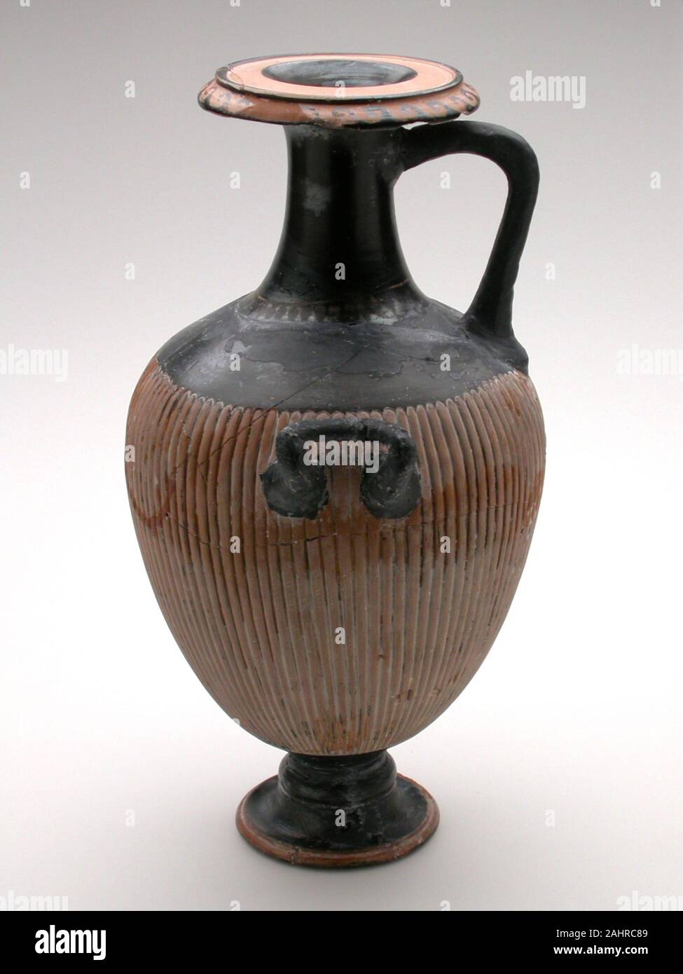 Ancient Greek. Hydria (Water Jar). 300 BC. Nola. terracotta, decorated ...