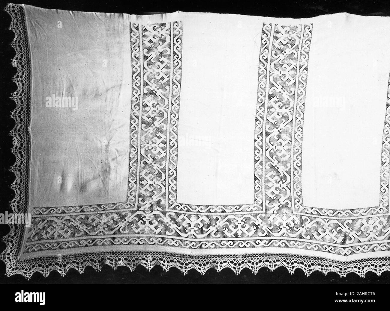 Altar embroidery hi-res stock photography and images - Alamy