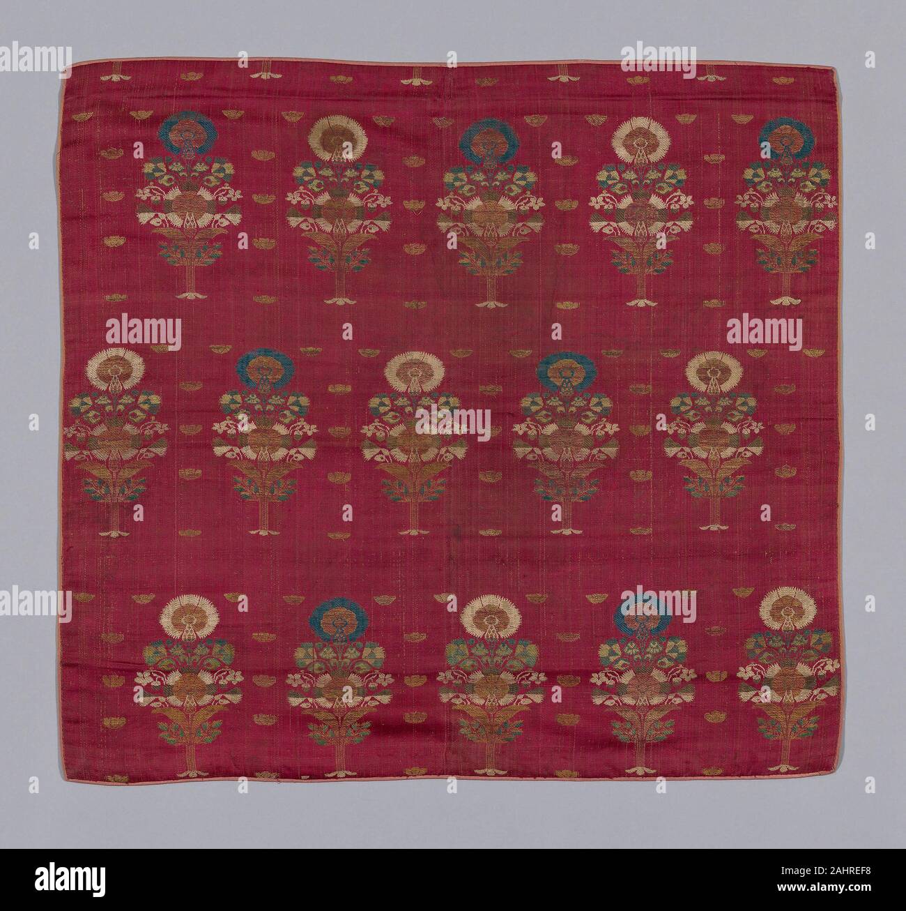 Brocade fabric hi-res stock photography and images - Alamy