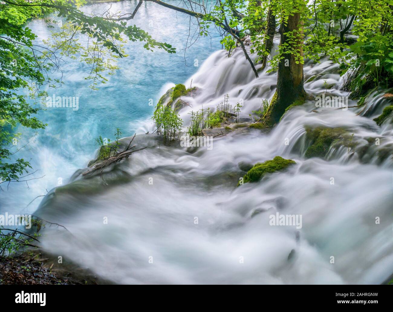 Top of a waterfall hi-res stock photography and images - Alamy