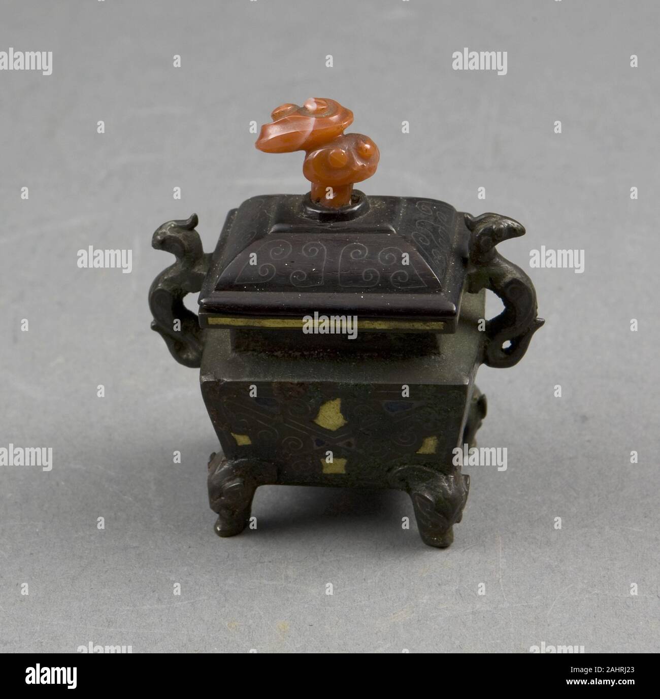 Bronze inlay hi-res stock photography and images - Alamy