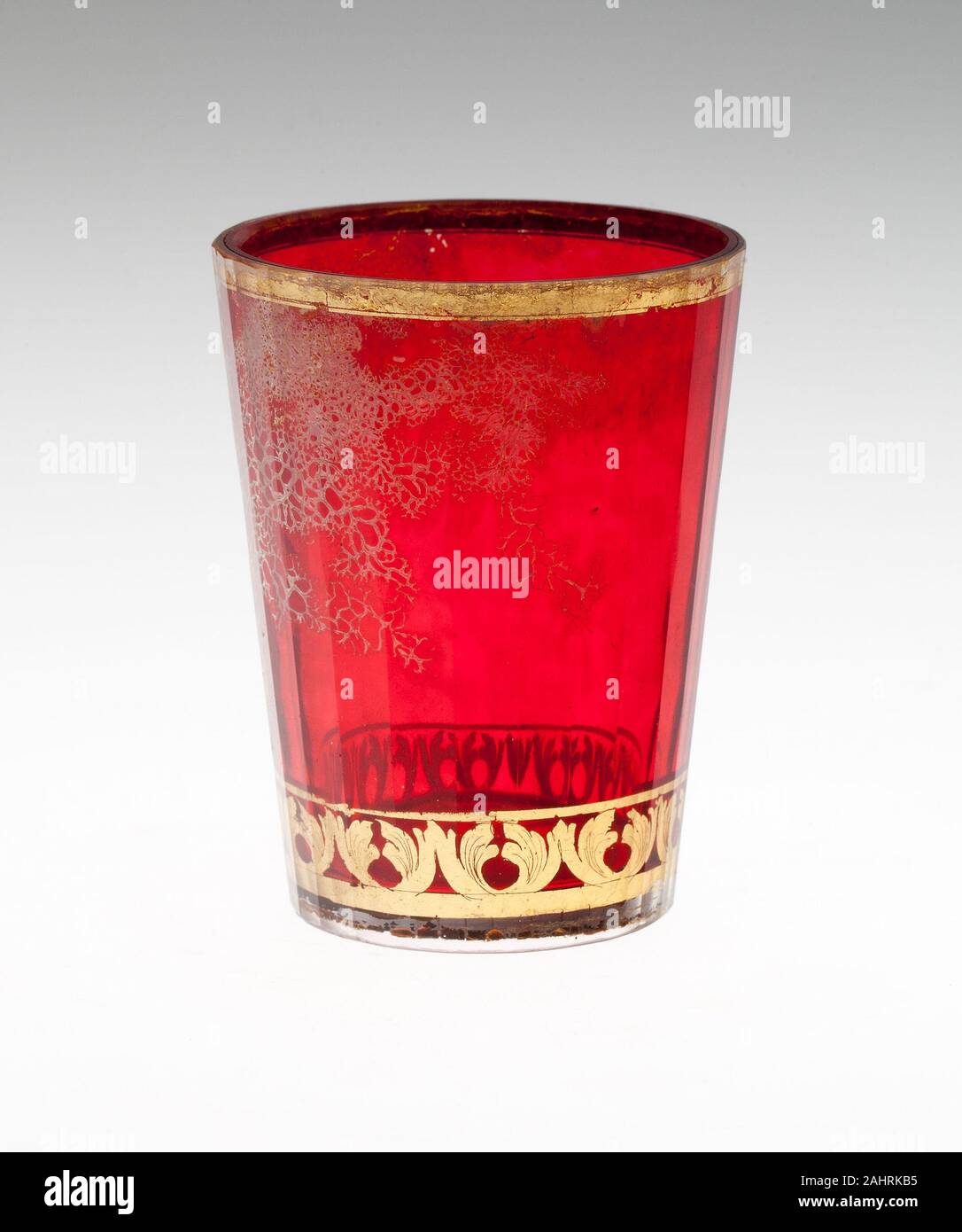 Ruby glass hi-res stock photography and images - Alamy