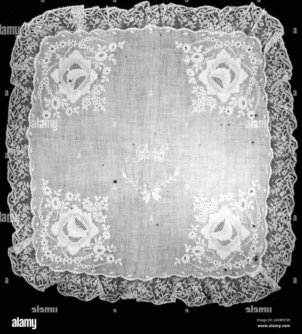 Machine valenciennes lace hi-res stock photography and images - Alamy