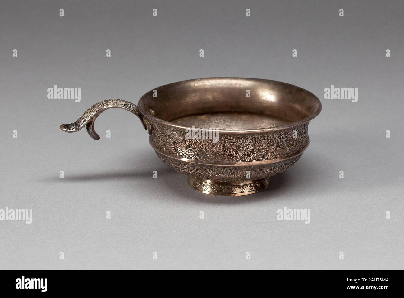 Handled cup hi-res stock photography and images - Alamy