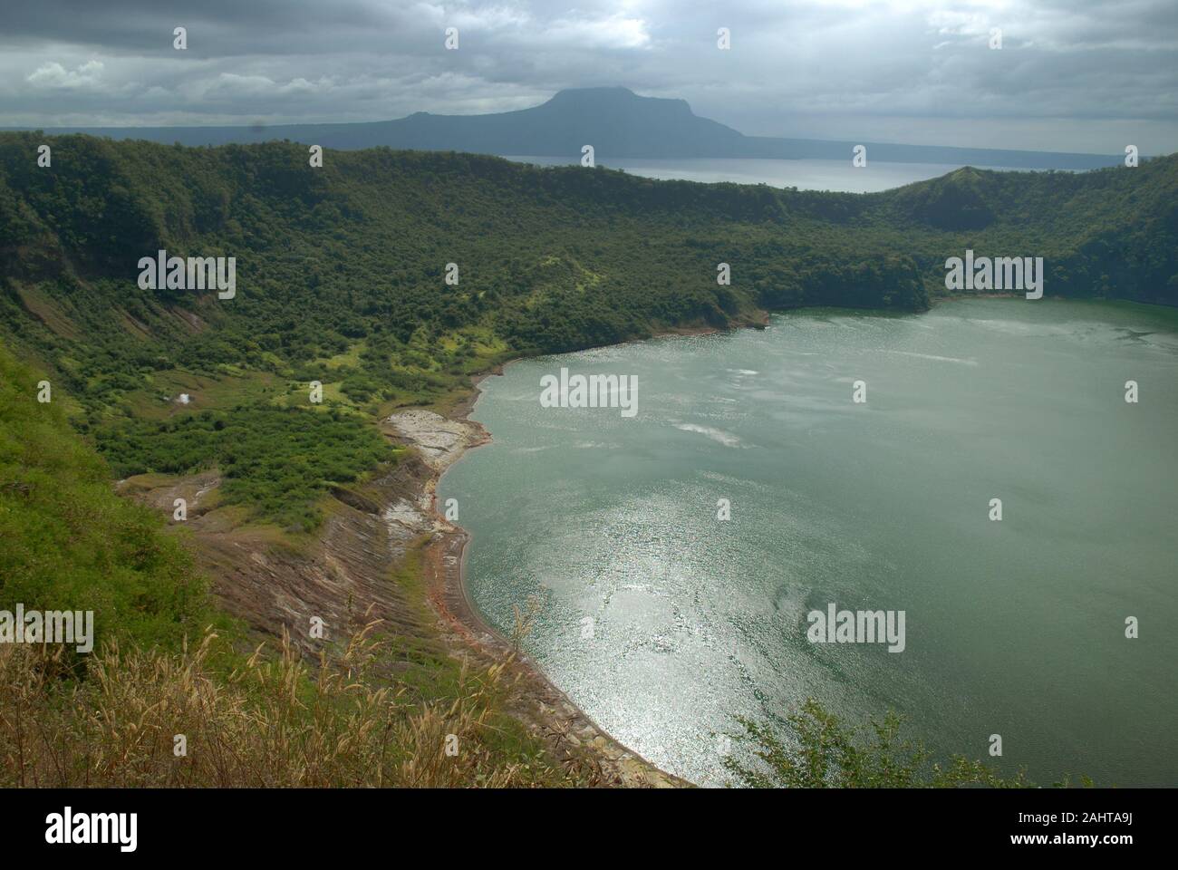 Lawa Ng Taal