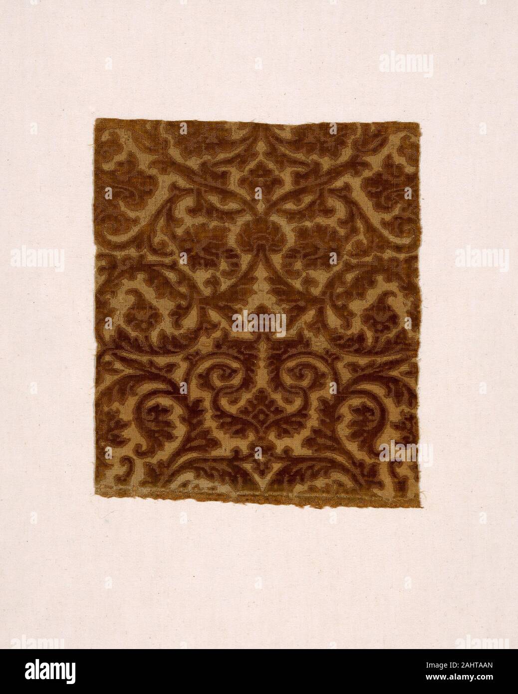 Warp float faced warp chevron twill weave hi-res stock photography and ...