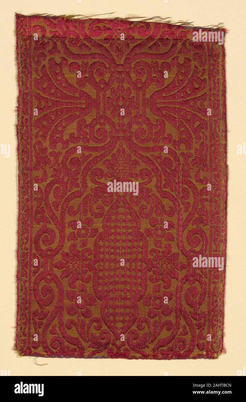 Warp faced compound plain weave hi-res stock photography and images - Alamy