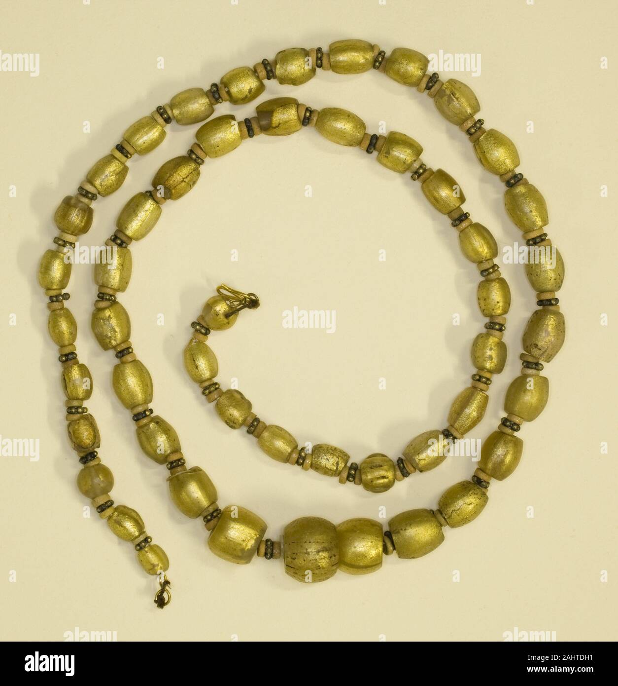 Sale > ancient egyptian gold jewelry > in stock