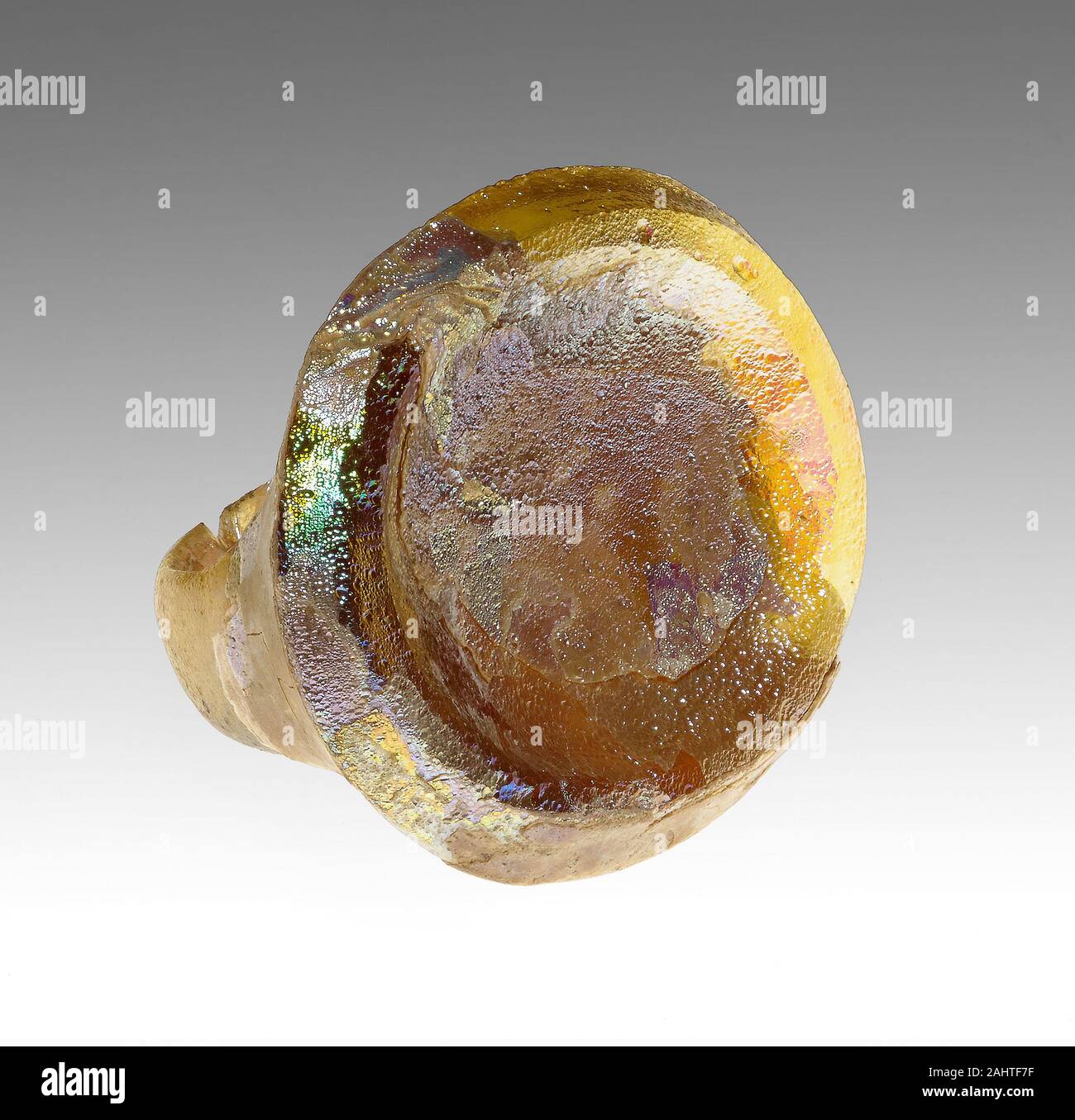 Glass cast hi-res stock photography and images - Alamy