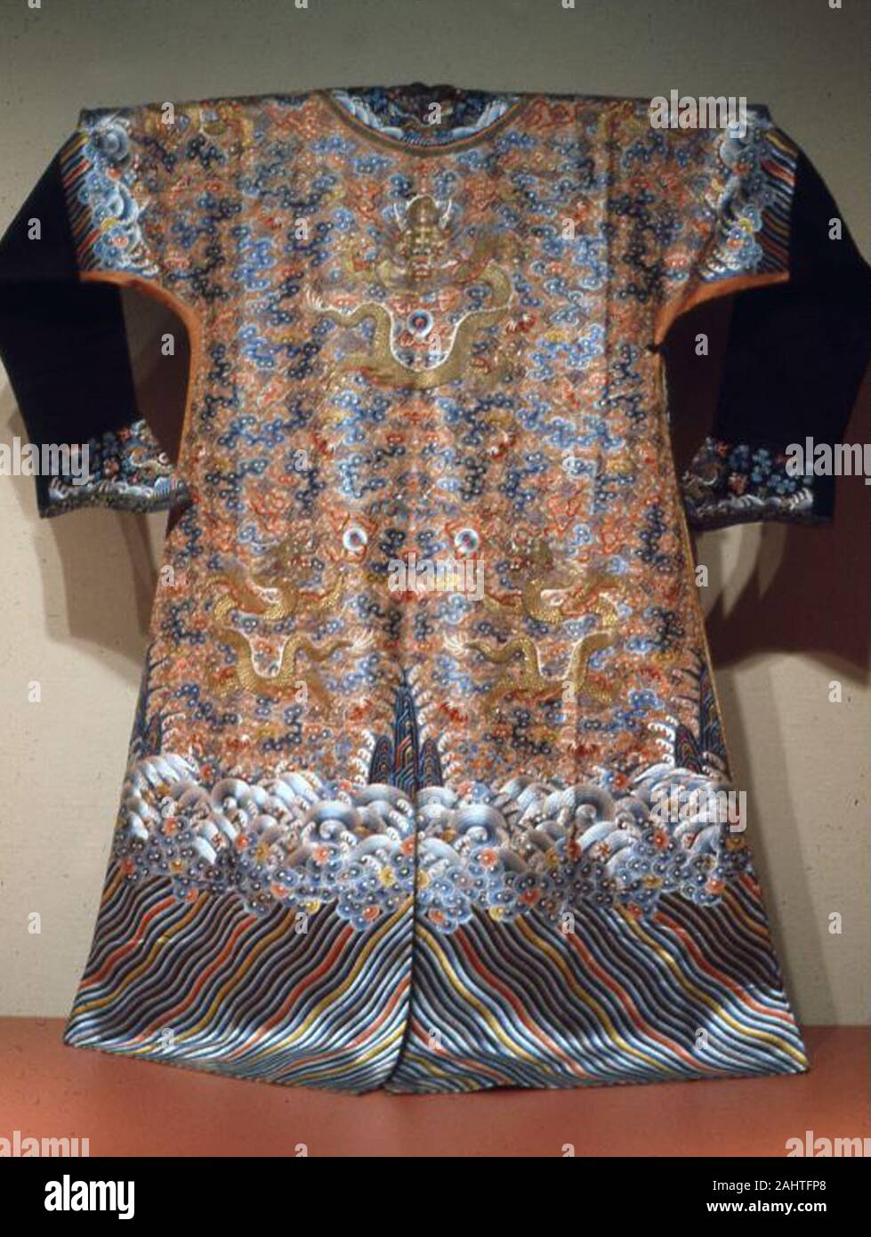 Manchu mans semiformal court robe hi-res stock photography and images ...