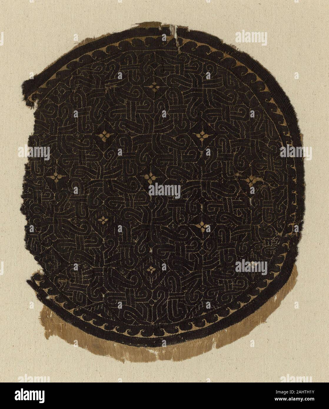 Ancient Egyptian. Roundel. 301 AD–500 AD. Egypt. Linen and wool, plain ...