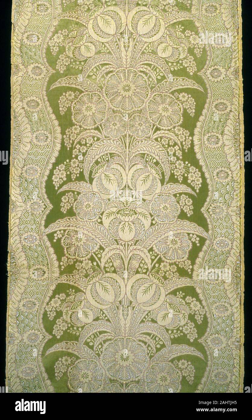 Self patterning ground wefts bound hi-res stock photography and images ...