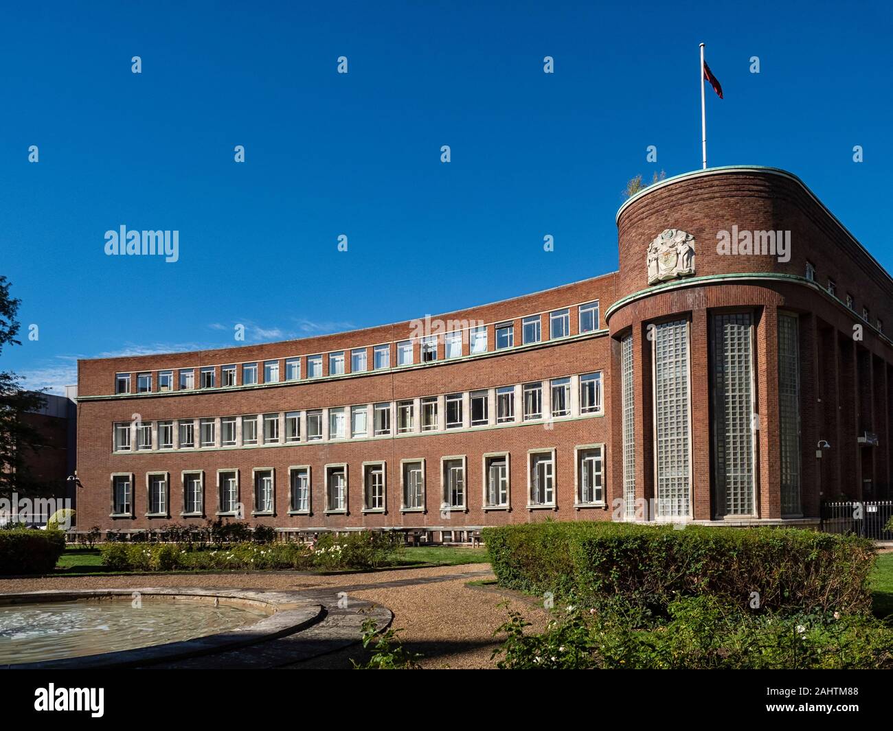 Laboratory building hi-res stock photography and images - Alamy