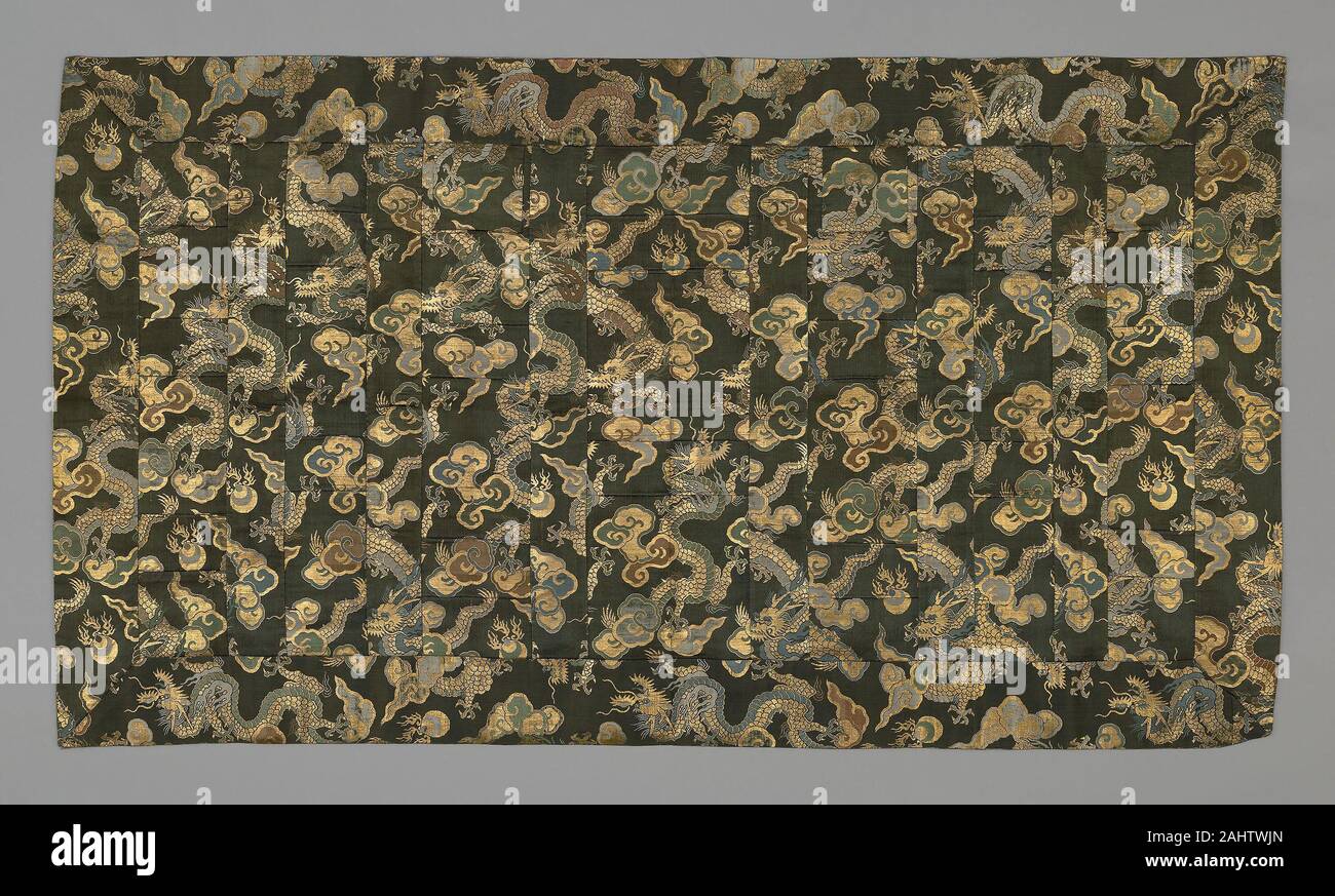 Satin silk and gilt paper hi-res stock photography and images - Alamy