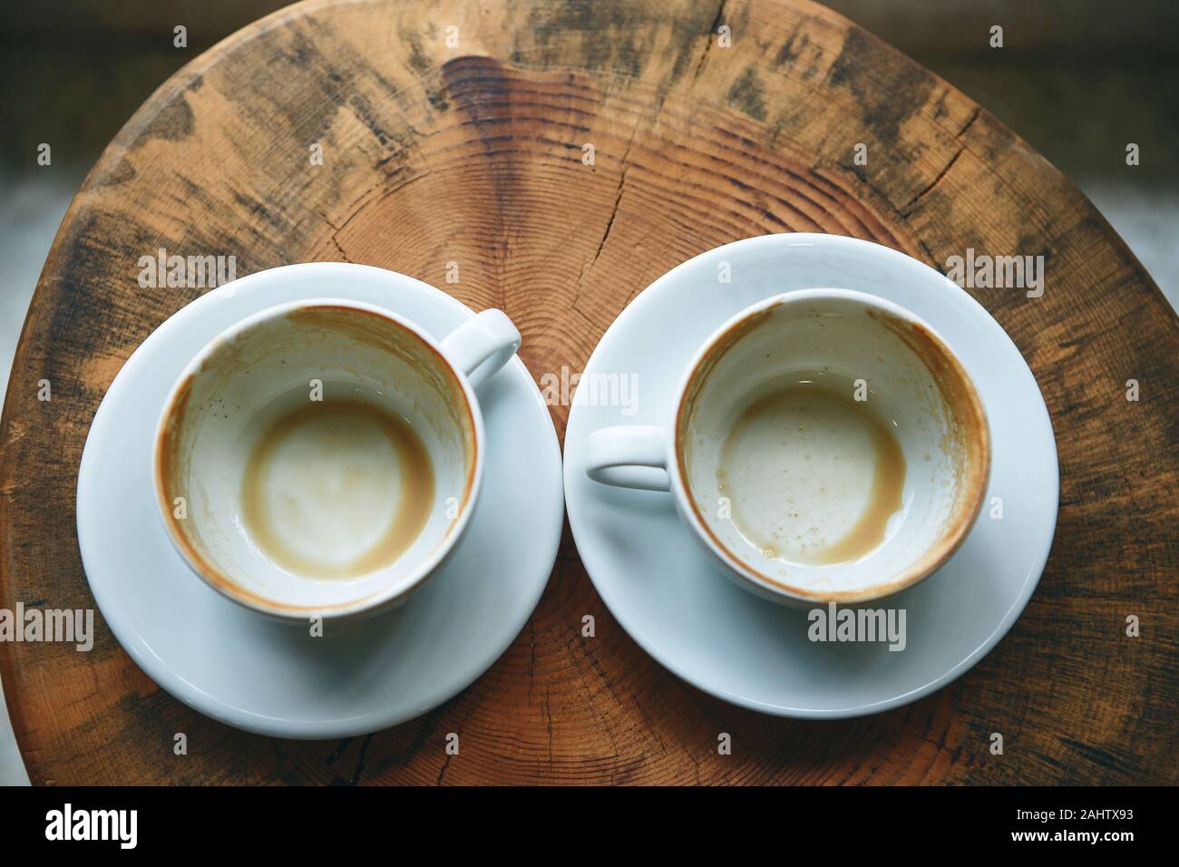 Empty cups hi-res stock photography and images - Alamy