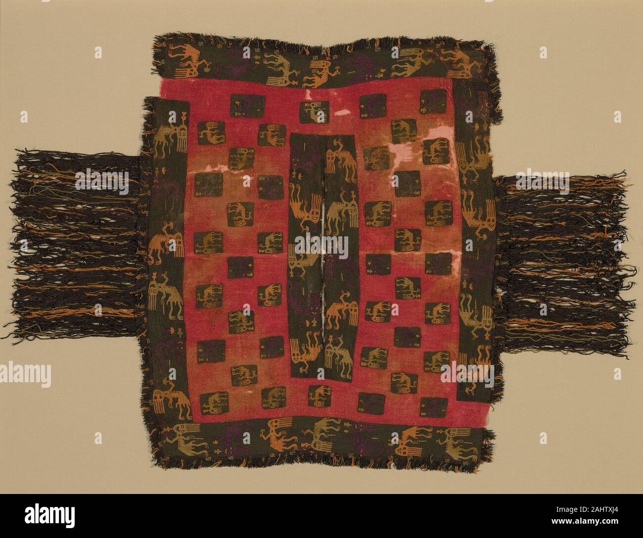 Paracas textile hi-res stock photography and images - Alamy