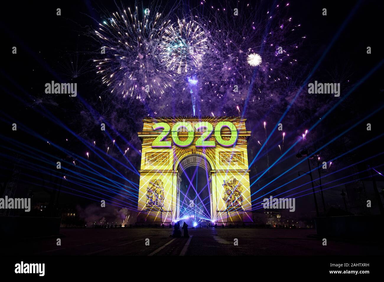 Light projection paris triomphe hi-res stock photography and images - Alamy