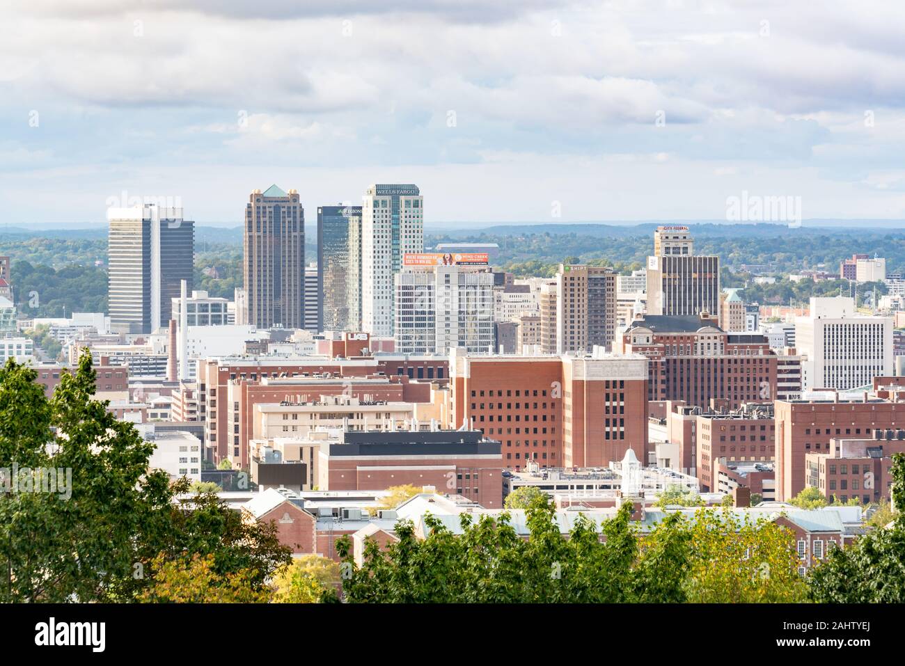 Birmingham city skyline hi-res stock photography and images - Alamy