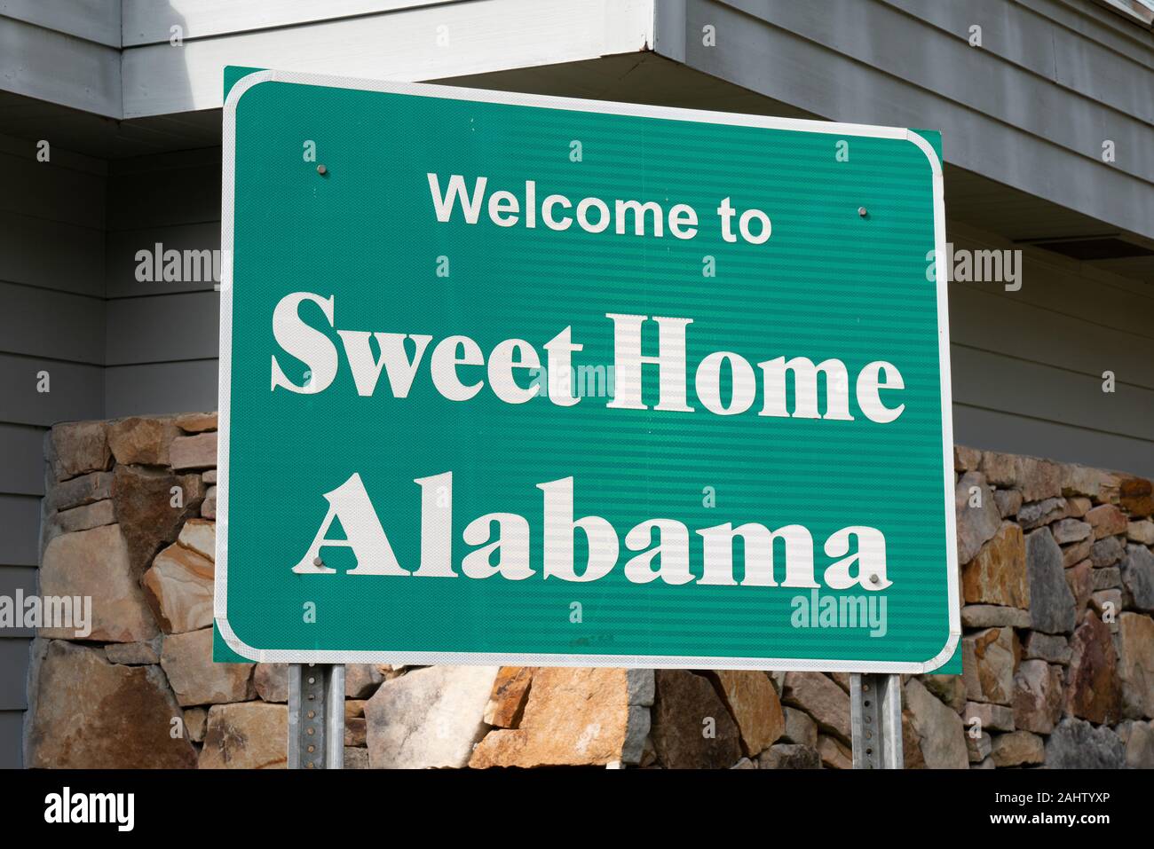 Welcome To Alabama Sign High Resolution Stock Photography and Images ...