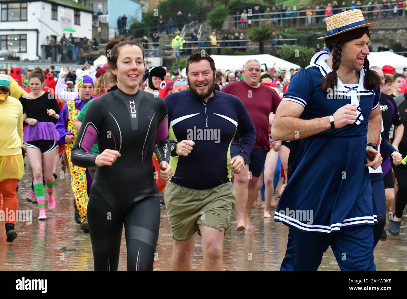 Dorset UK. 01st Jan, 2020. Hundreds of people turned up to watch the ...
