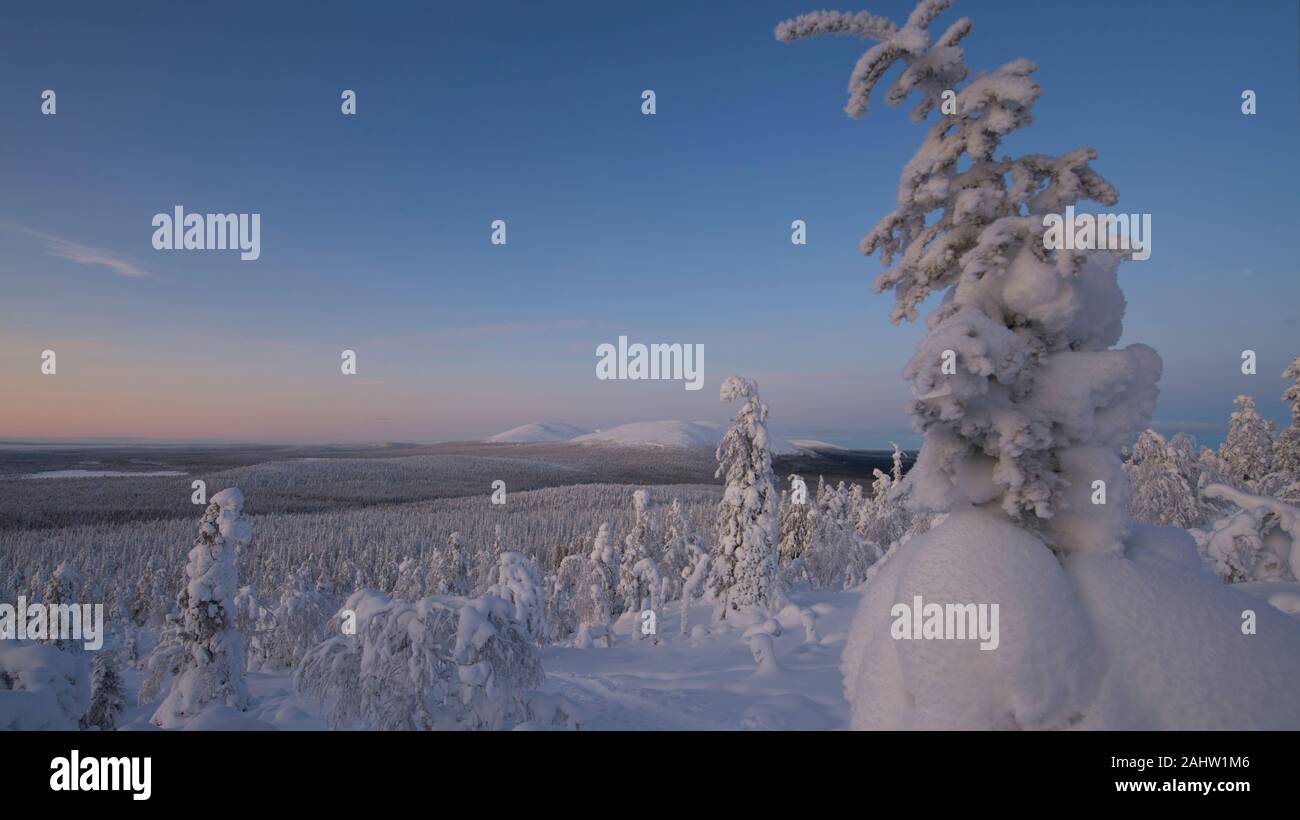 Pallastunturi fells in Pallas-Yllästunturi National Park during polar ...