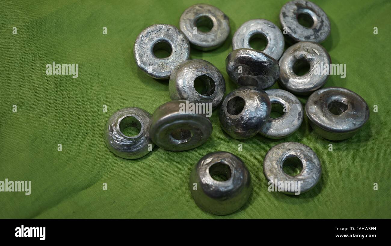 Spindle whorls hi-res stock photography and images - Alamy