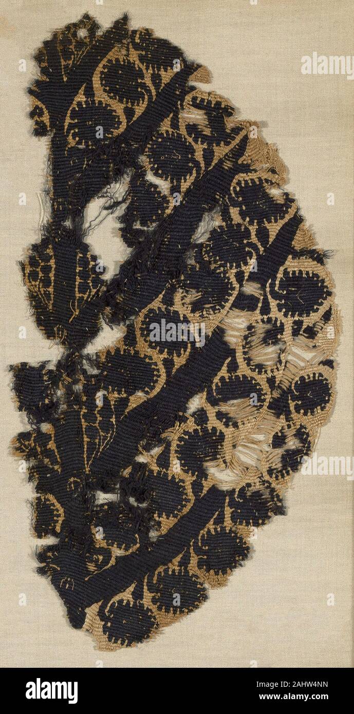 Ancient Egyptian. Fragment. 201 AD–400 AD. Egypt. Linen and wool, slit ...