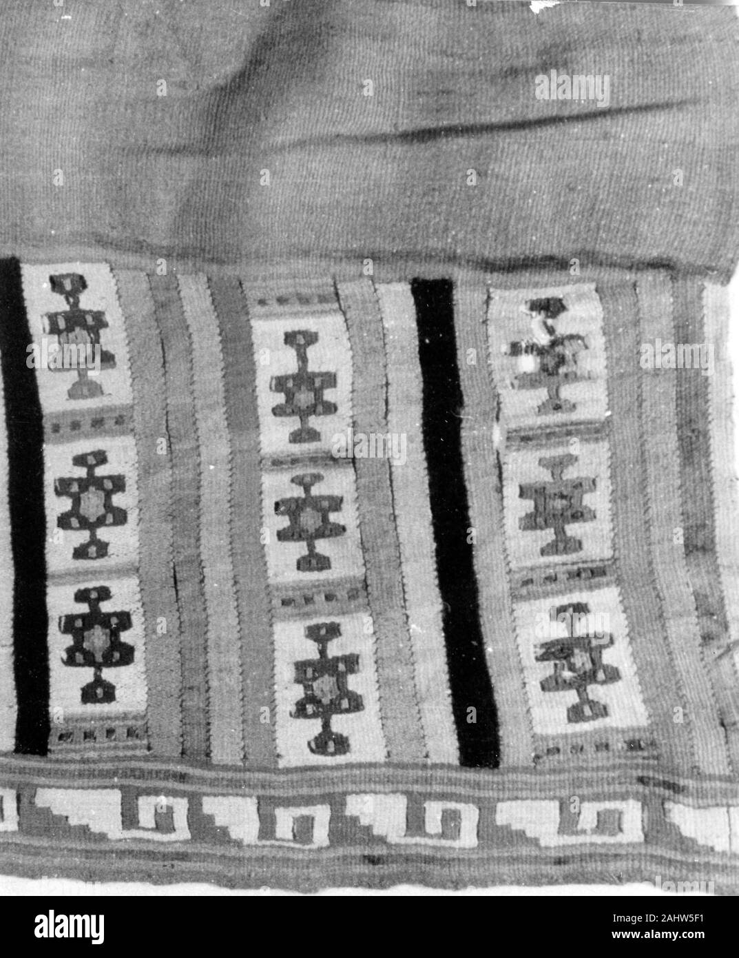 Cotton and wool camelid slit tapestry weave hi-res stock photography ...