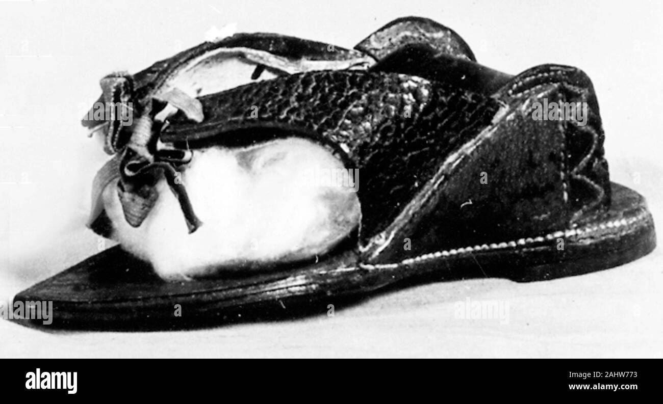 19th century england fashion Black and White Stock Photos & Images - Alamy