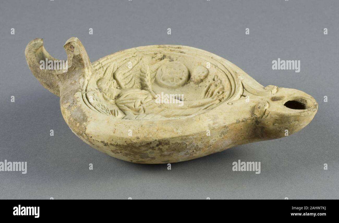 Ancient Roman. Lamp. 1 AD–200 AD. Italy. terracotta Stock Photo - Alamy