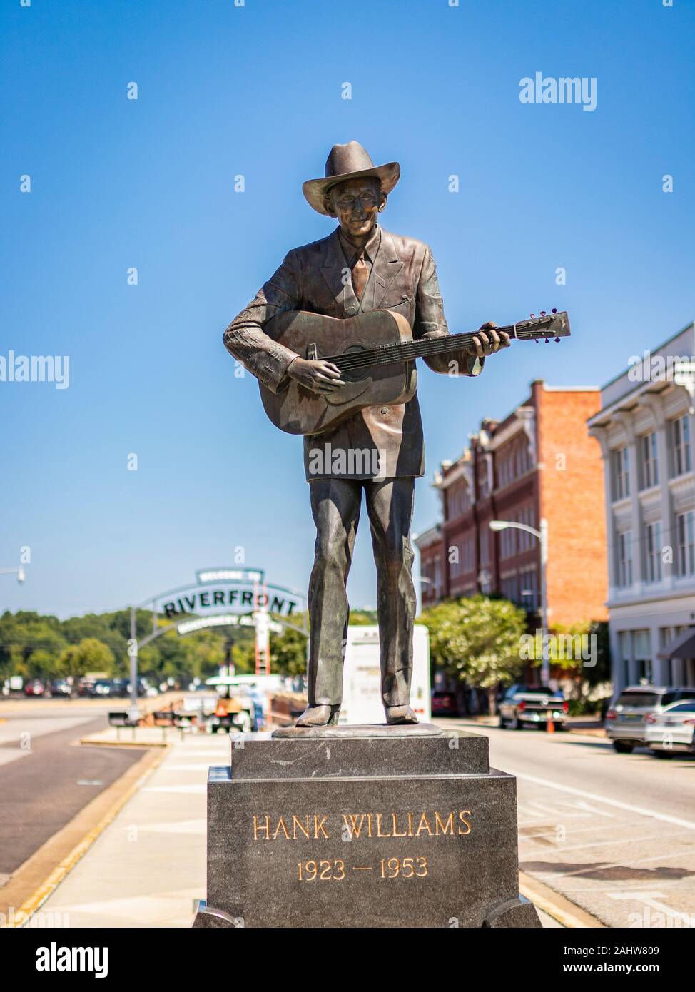 country star Hank Williams statue in Montgomery Alabama Stock Photo - Alamy