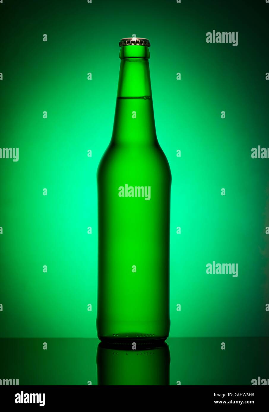 Bottle green color hi-res stock photography and images - Alamy