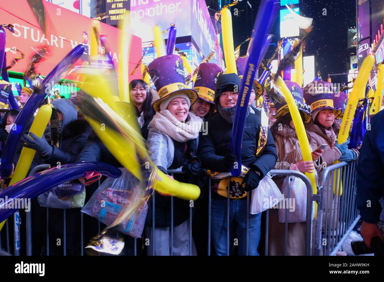 Times square ball drop hi-res stock photography and images - Alamy