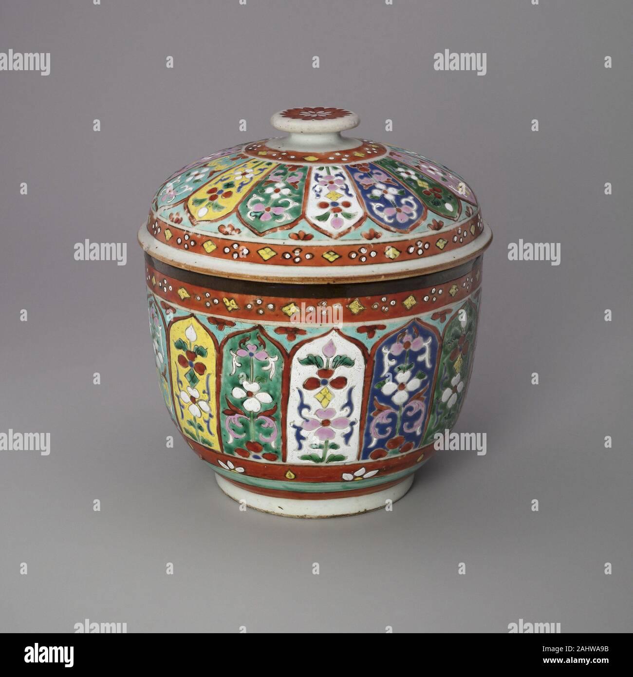 Bencharong (Five-Colored) Ware Covered Jar. 1722–1850. Thailand. White ...