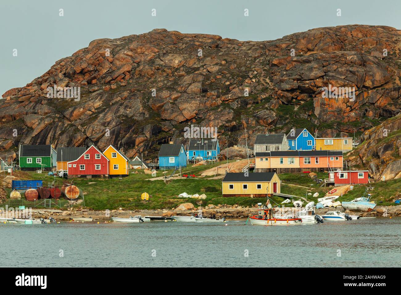 Traditional greenland house hi-res stock photography and images - Alamy