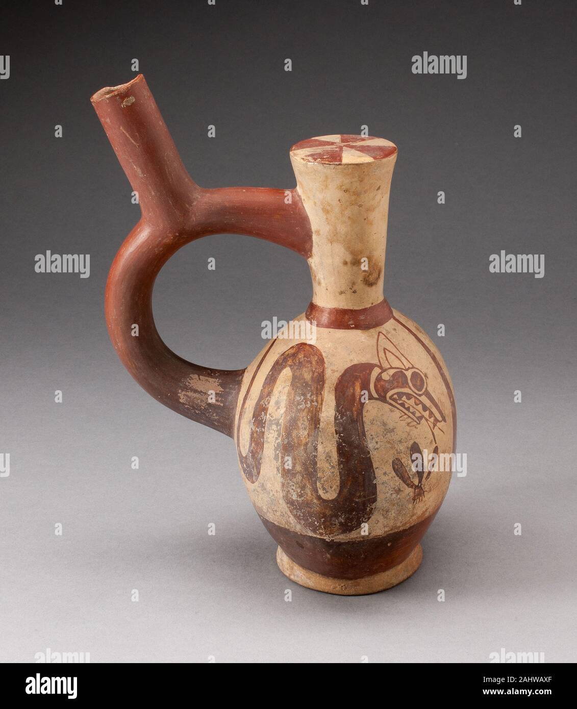 Moche jar peru hi-res stock photography and images - Alamy