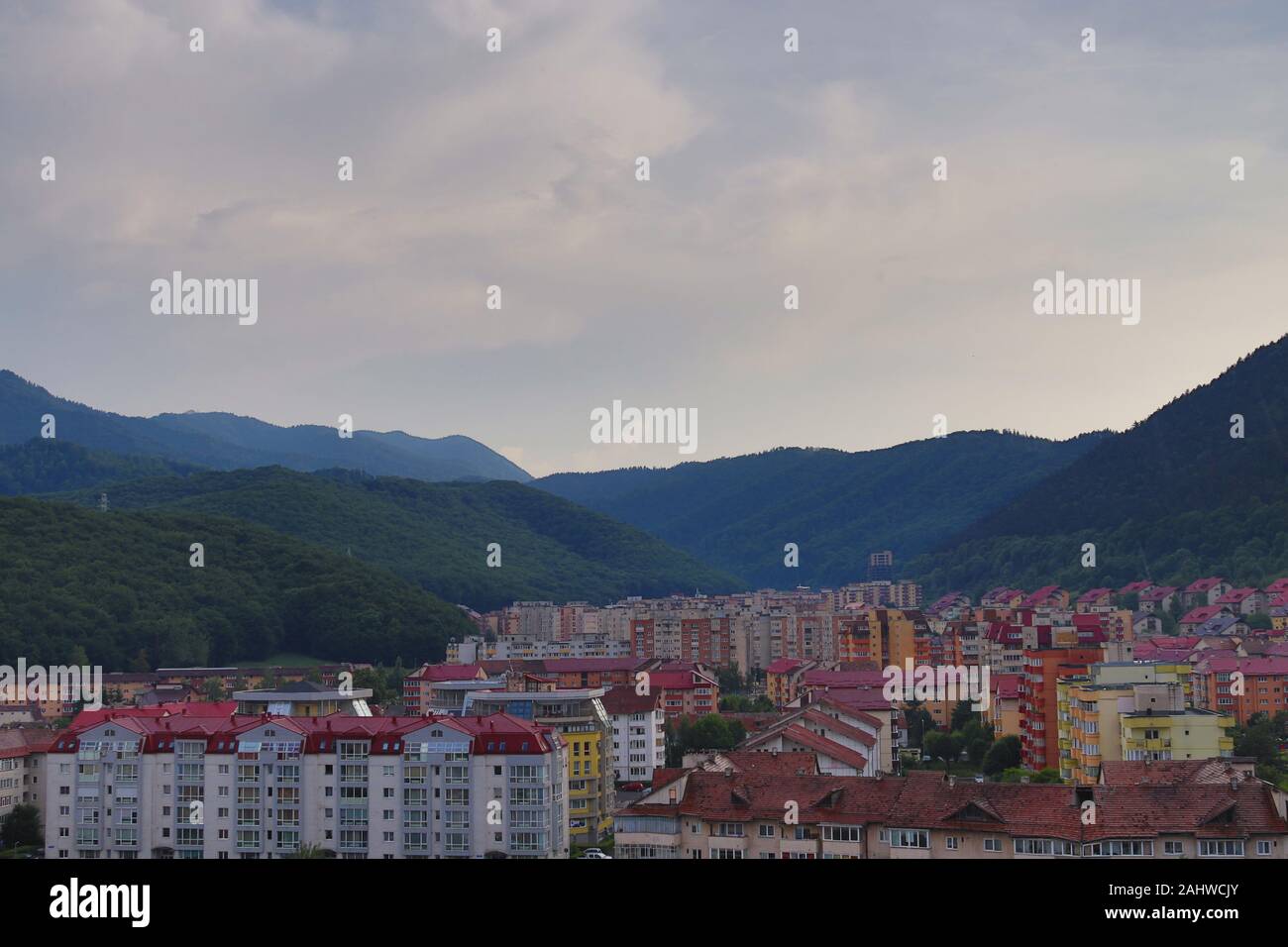 Cityscape Of Brasov And Mountains Stock Photo - Alamy