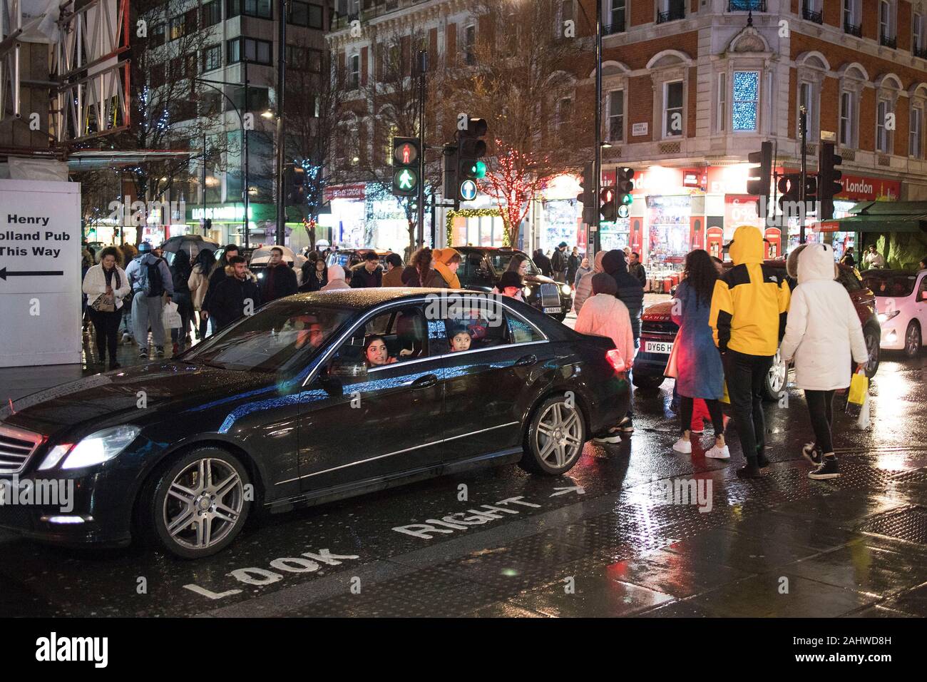 LONDON- December, 2019: Busy London street scene at Oxford Circus with ...