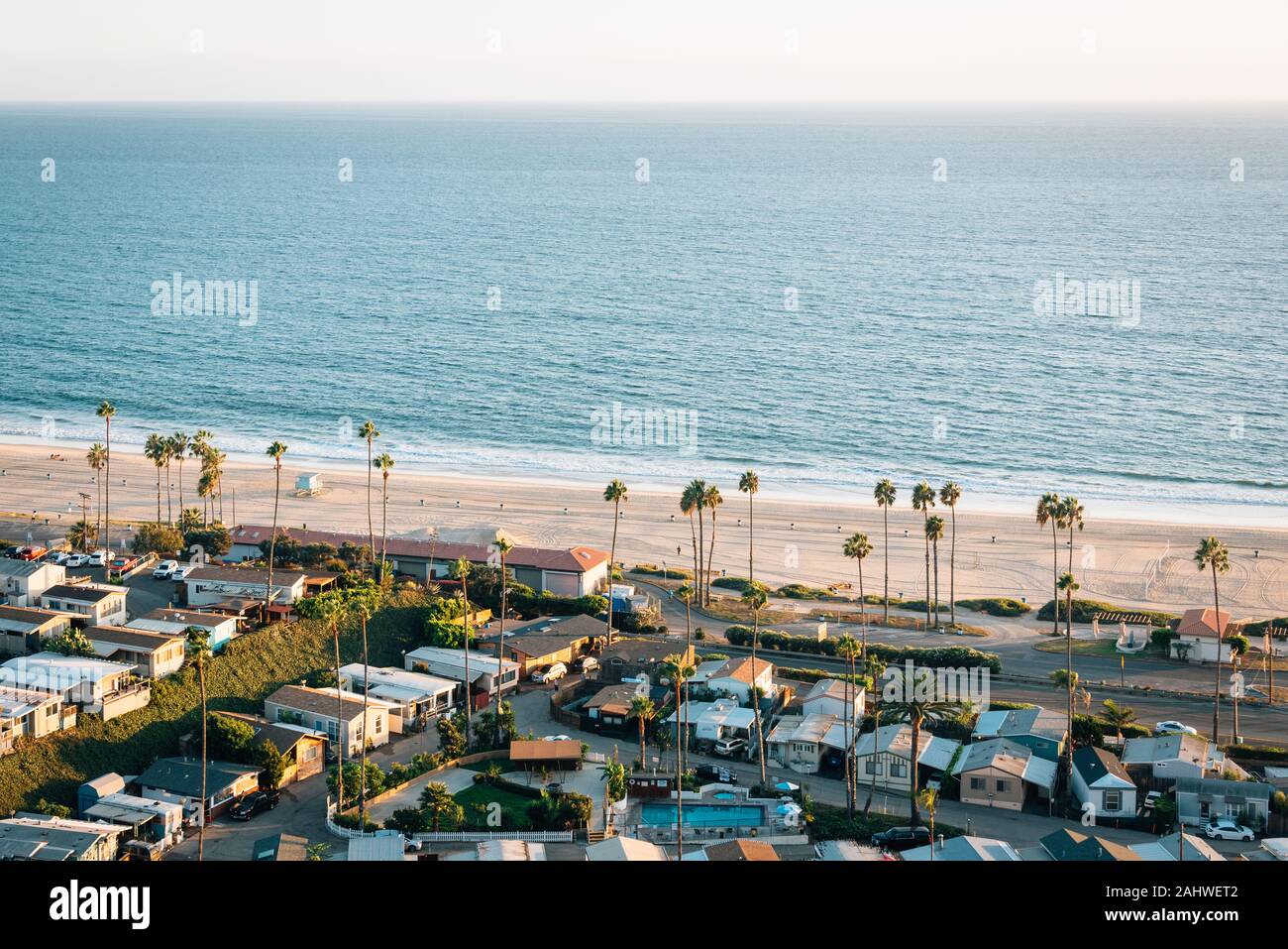 Views of the Pacific Coast from Asilomar Park in Pacific Palisades, Los ...